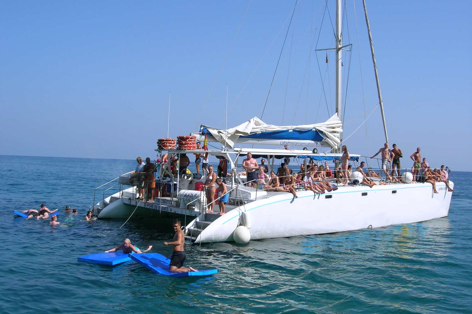 Team building catamaran | Tuset Eventos